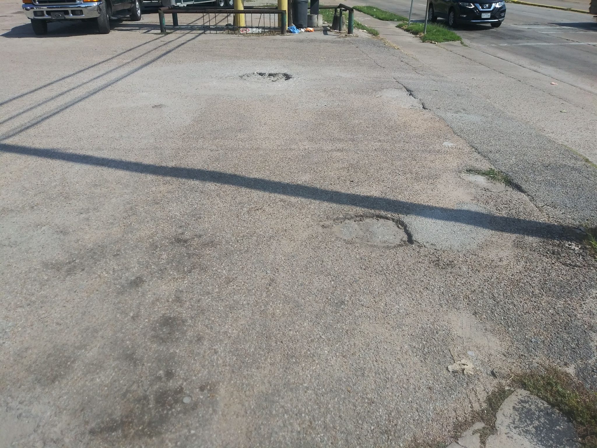 Commercial Asphalt And Pothole Repair - American Paving