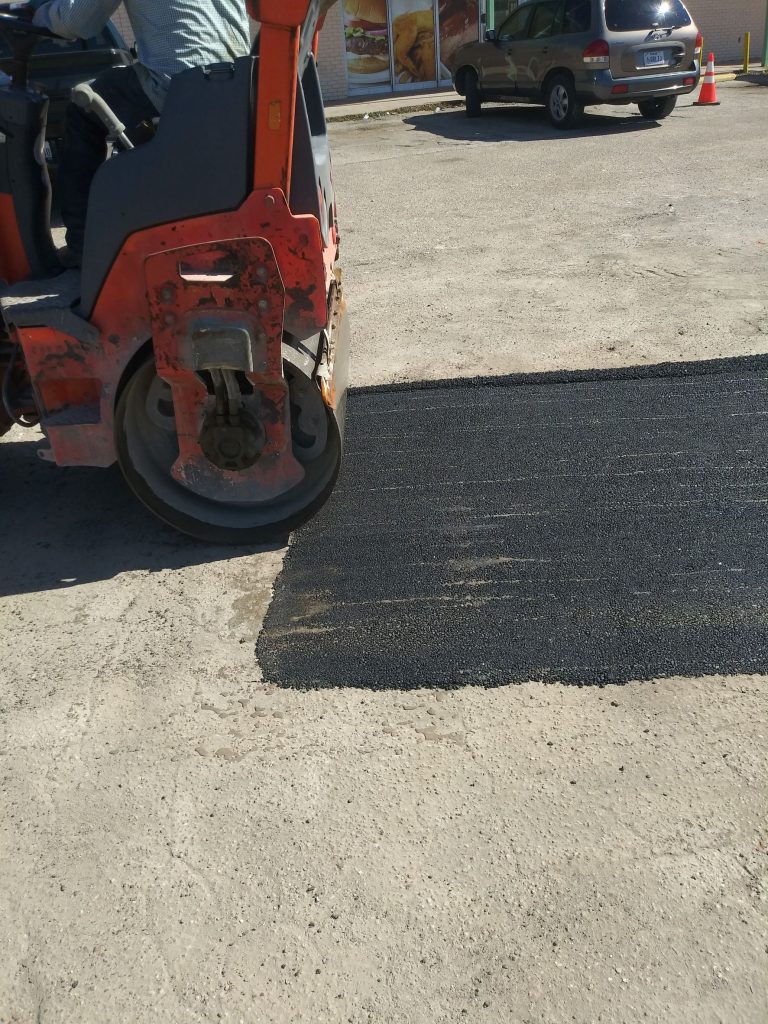Commercial Asphalt And Pothole Repair - American Paving